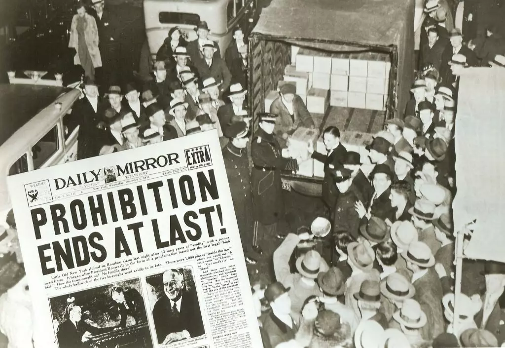 Antaŭ ol Repeal Day finiĝis Malpermeso en 1933: Speakeasies kaj medikamenta viskio furiozis