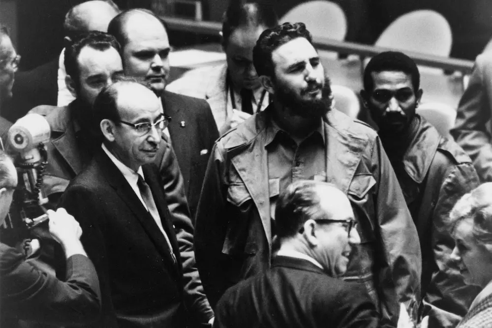 Fidel Castro driget te sliepen yn Central Park yn grime oer hotelprizen tidens besite fan 1960 20869_1