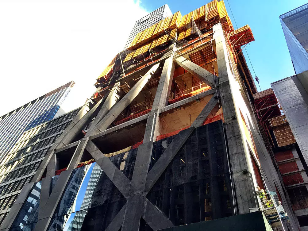 Jean Nouveli MoMA Tower saab esimest korda oma keerukast, kahevõrelisest nahast 21411_1