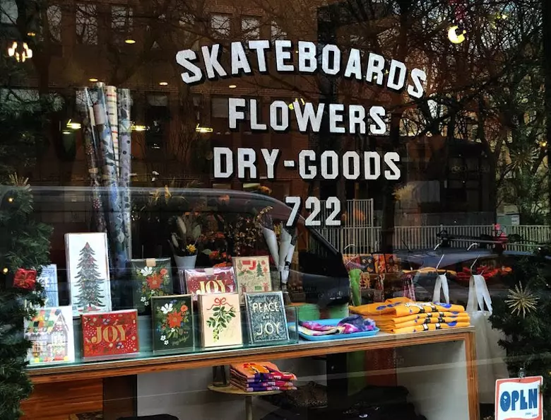 Над 30-те најдобри маалски продавници во Њујорк за наоѓање на совршен подарок 2141_9