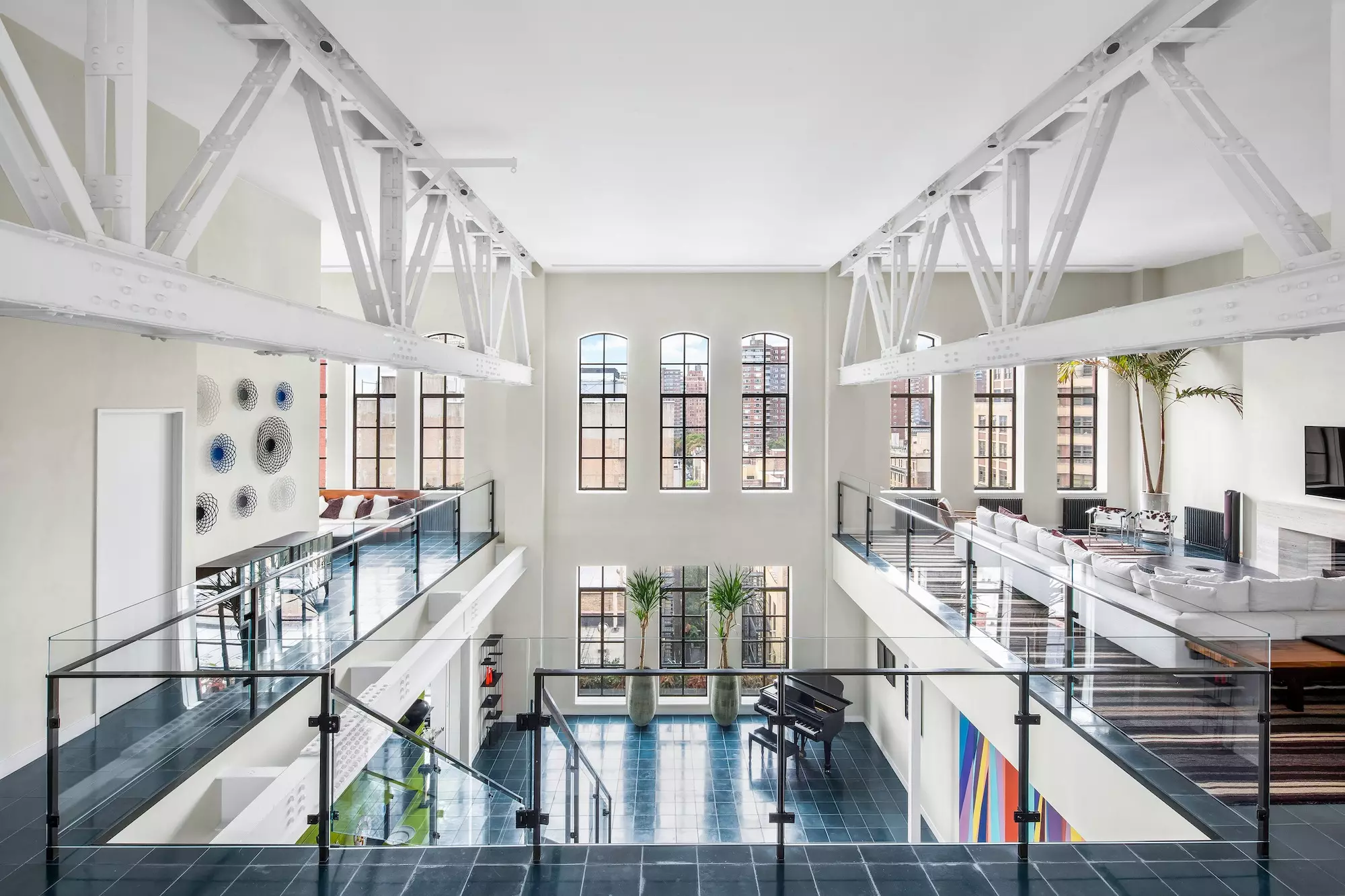 14,5 millioner USD Annabelle Selldorf-designet Chelsea duplex var en gang et YMCA treningsstudio og løpebane 21476_1