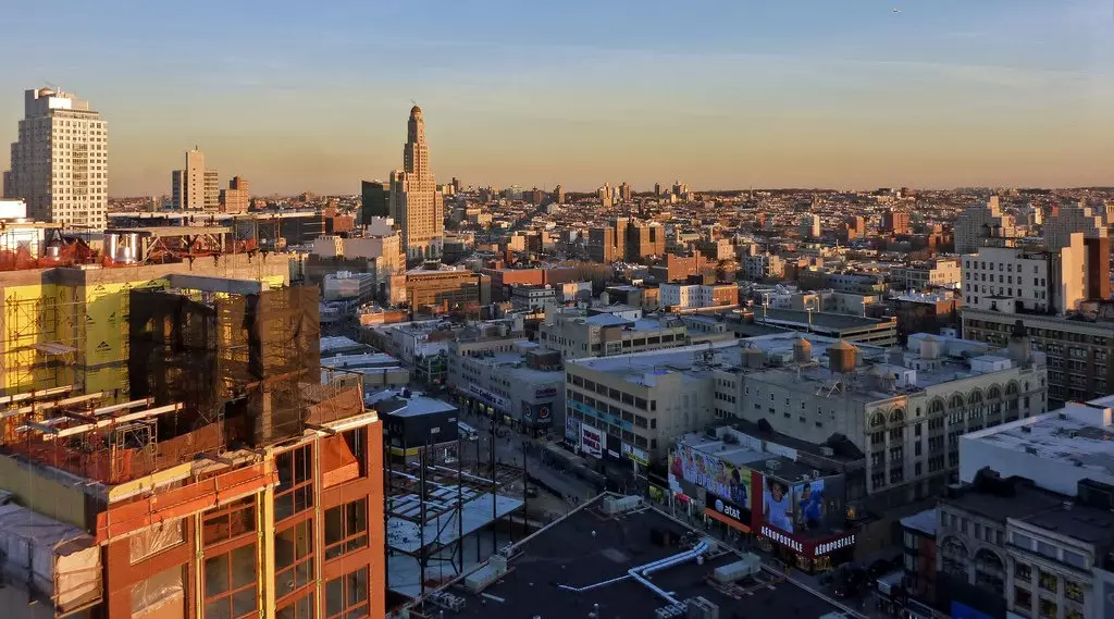 Brooklyn, Queens eru dýrari en þeir hafa nokkru sinni verið; Leiga á Manhattan hefur lækkað 21517_1