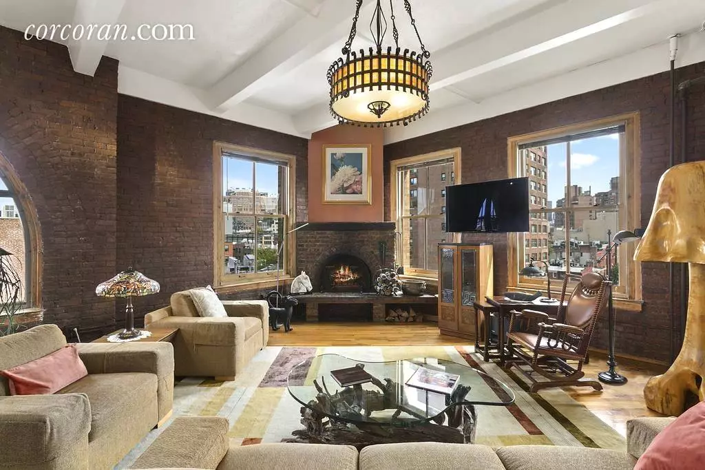 Malo okwera $11.5M aku West Village akupezeka koyamba m'zaka 40 21767_1