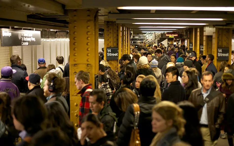 Пътуване с метрото в Ню Йорк
