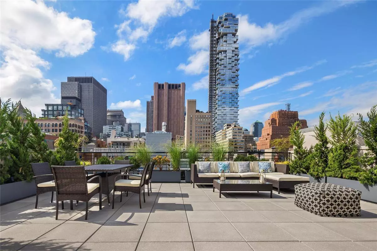 42 Lispenard Street, Pearl Paint, 308 channel Street, Duplexes, Rooftop Spaces, Outdoor Spaces, Penthouse, Loft, Tribeca,