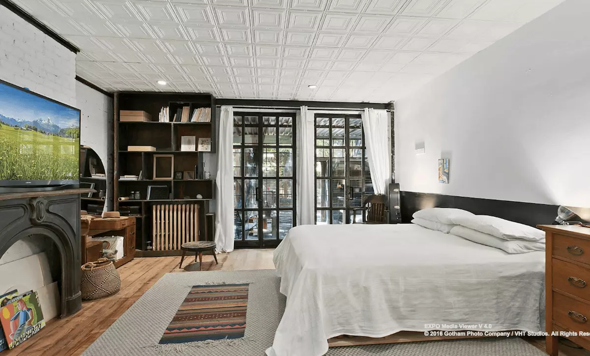 52 South Oxford Street, Cool Listings, Fort Greene, Townhoue, Brownstone, Brooklyn, makasaysayanong mga balay, landmark, celebrity, Girls, Elementary, SNL, Difficult People, Lena Dunham