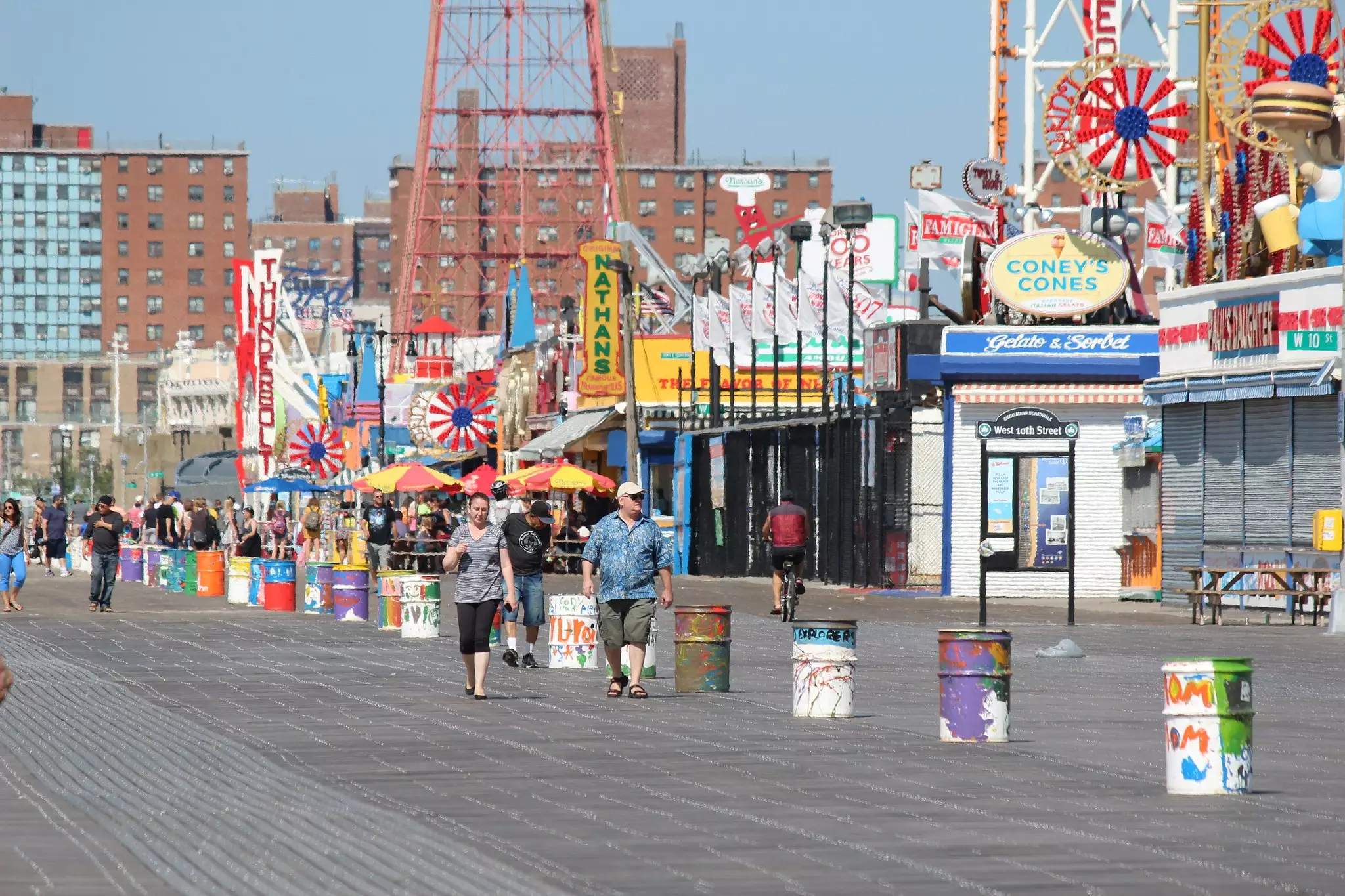 NYC azt tervezi, hogy a Coney Island-i sétányot fenntartható műanyag teraszra cseréli 2205_1