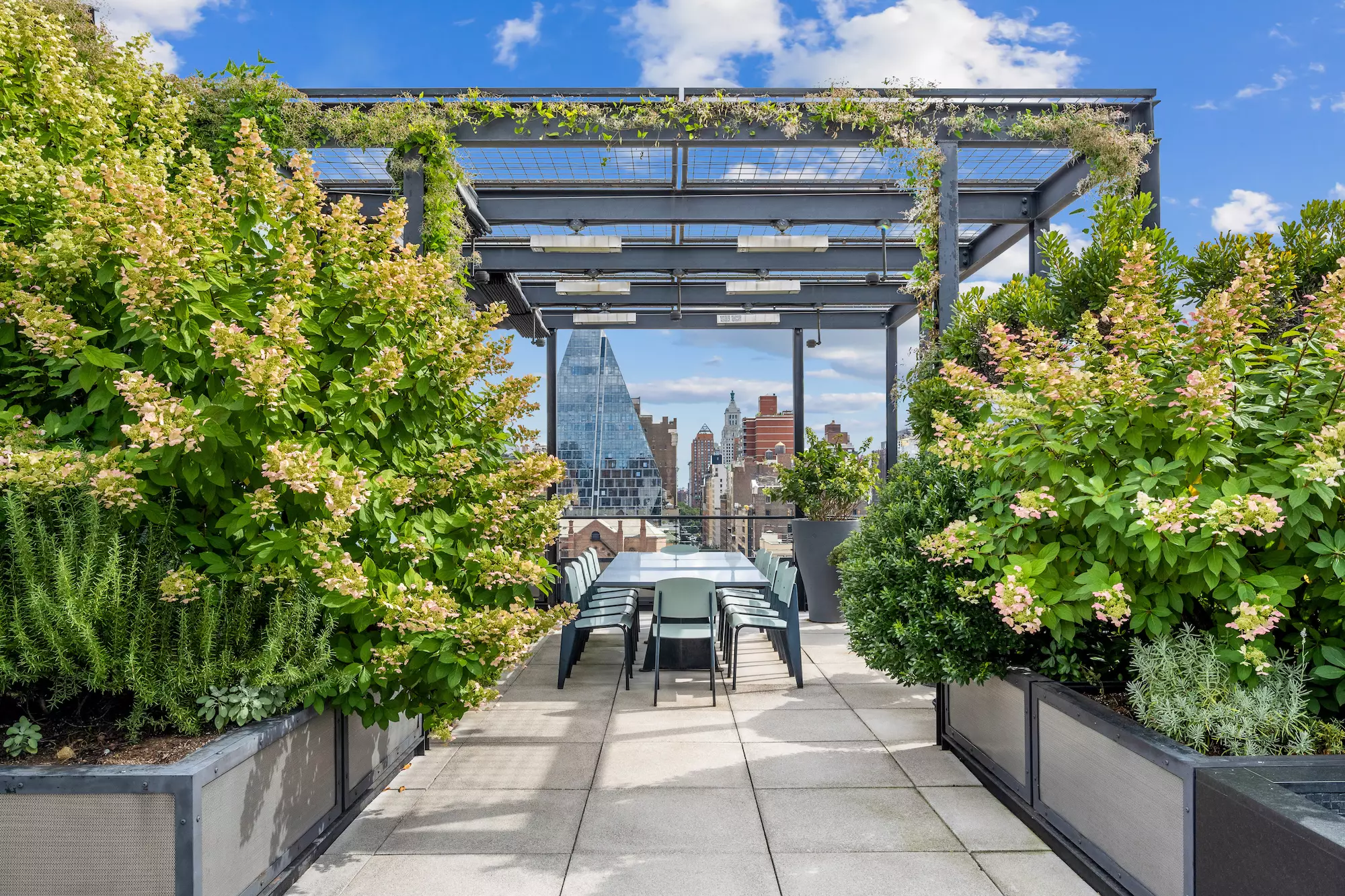 Freegje $ 6.6M, dizze duplex loft yn Chelsea hat in solarium en in dak mei panoramysk útsicht 2257_12