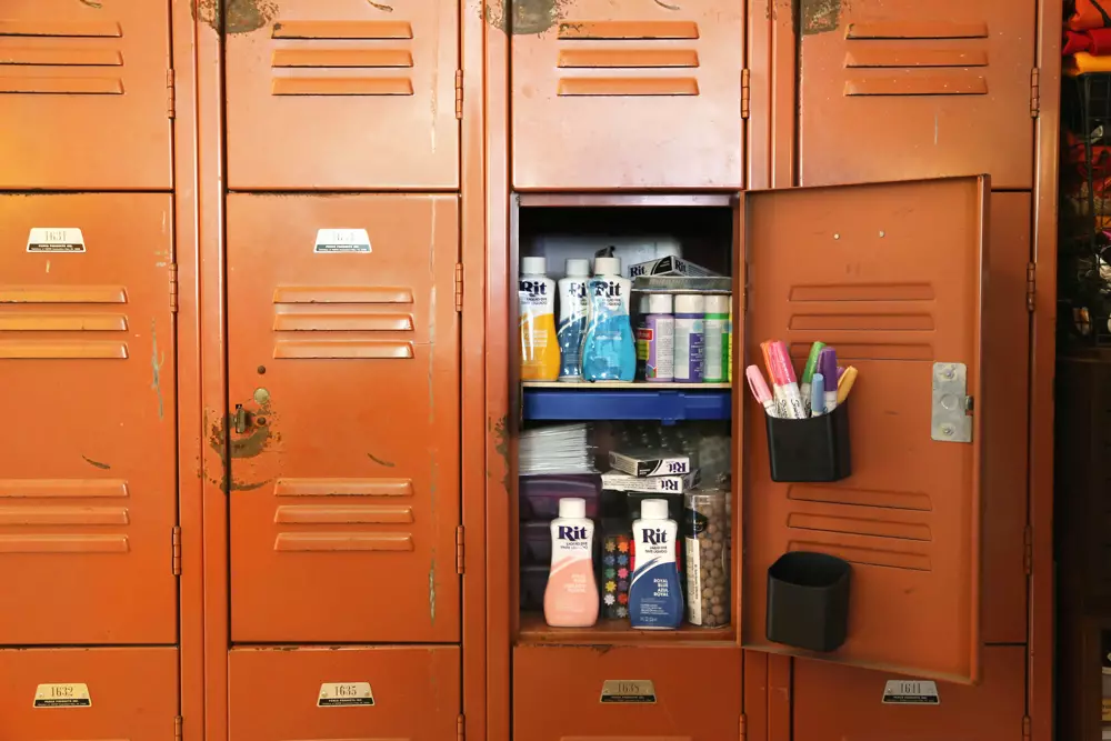 Courtney-Dawley-orange-lockers