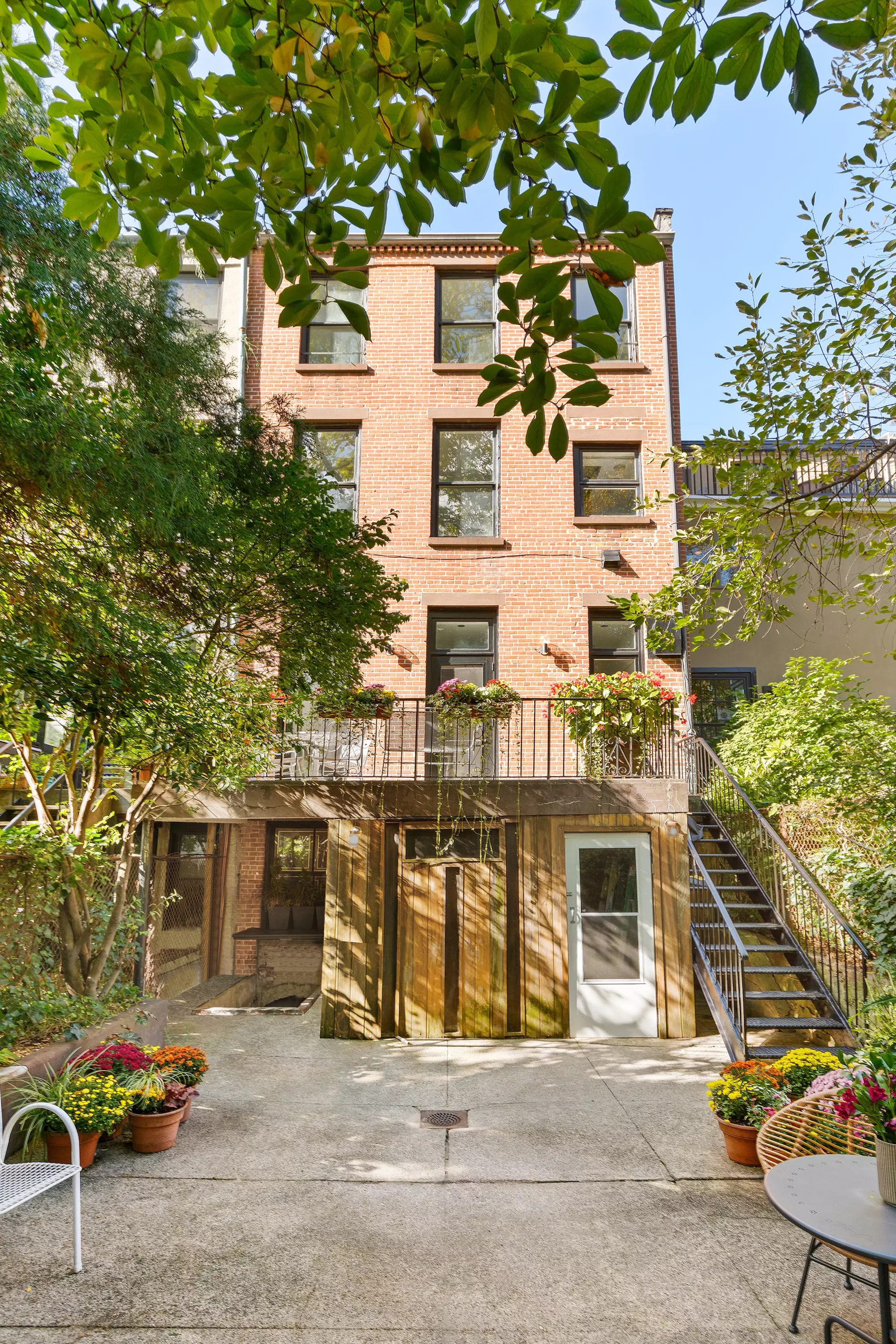 Iarrann brownstone Brooklyn Heights ón 19ú haois le spás oibre gairmiúil ón mbaile $5.5M 2297_11