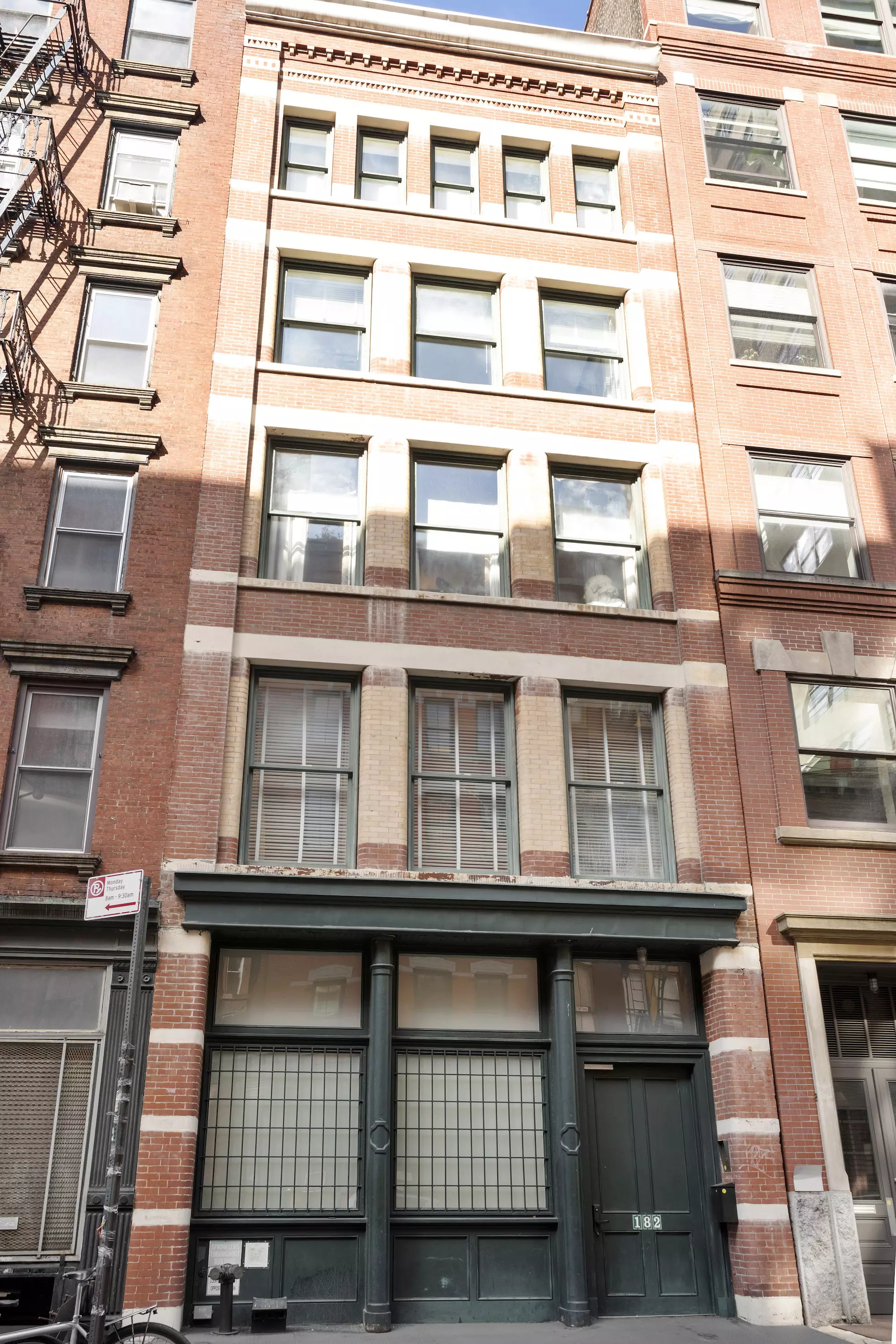 Pereka terkenal Thierry Despont menyenaraikan rumah bandar Tribeca lima tingkat yang mewah dengan harga $25J 2330_6