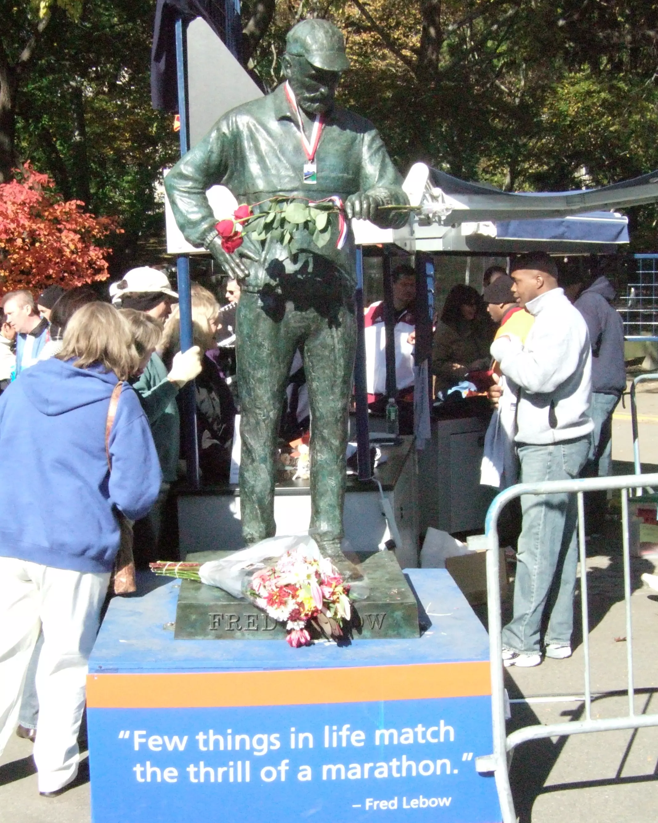 Фред Лебо скульптура, Нью-Йорк марафоны