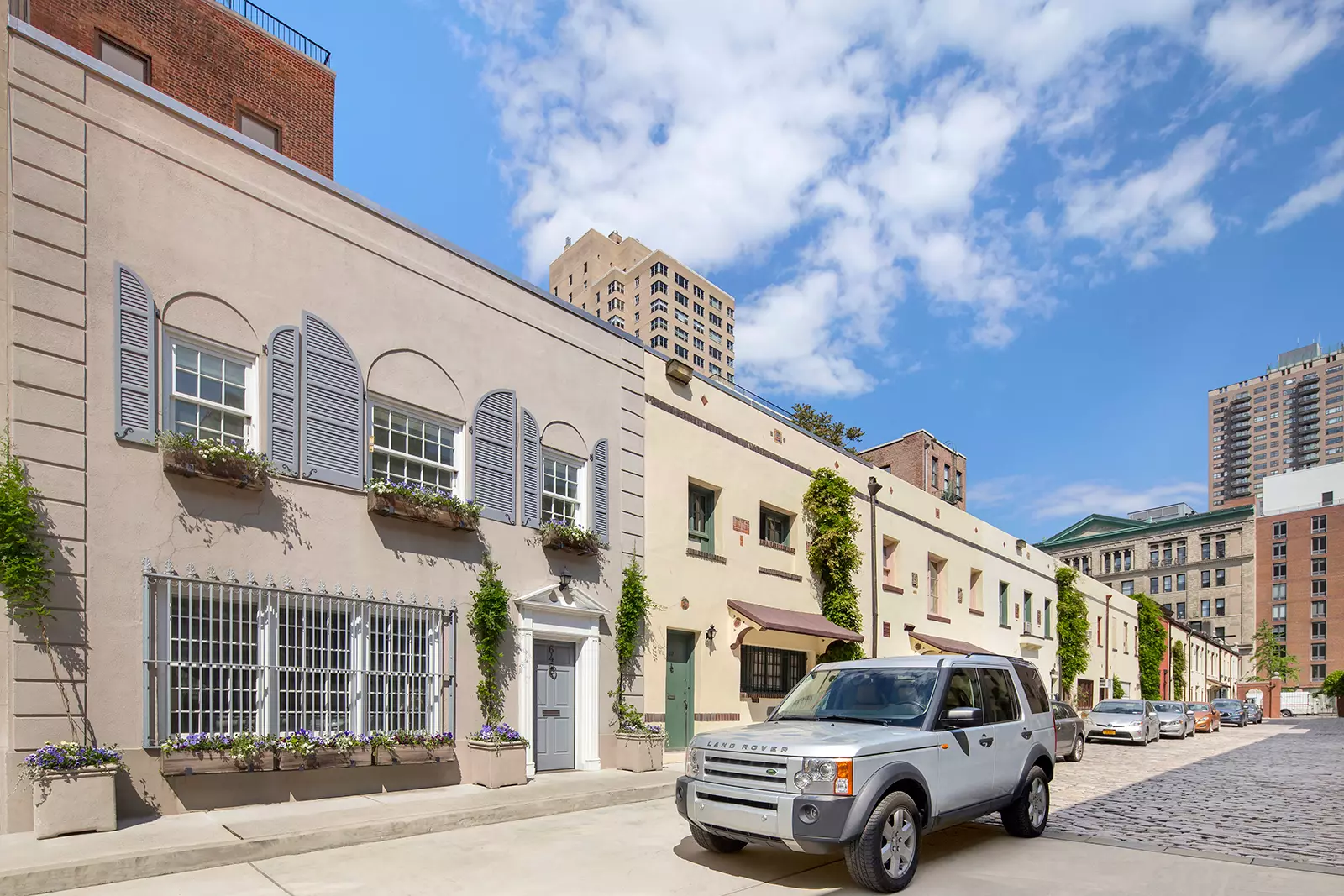 Lwe yon ansyen Carriage House nan istorik Washington Mews pou $30K/Mwa 23545_1