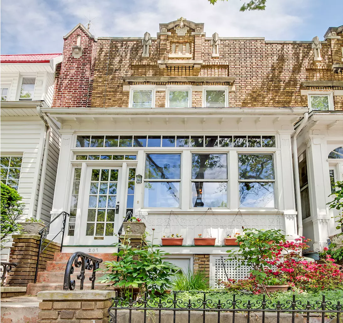 Trascorri l'estate sul portico del sole in questa casa con terrazza Windsor in stile artigiano da 2,25 milioni di dollari 23598_1