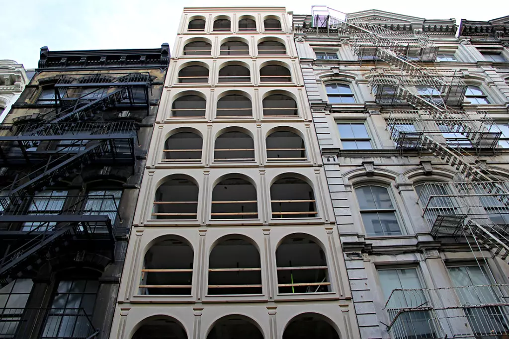 Stanovanja Tribeca, Morris Admi Architects