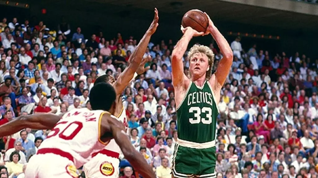 Larry Manuk, Celtics