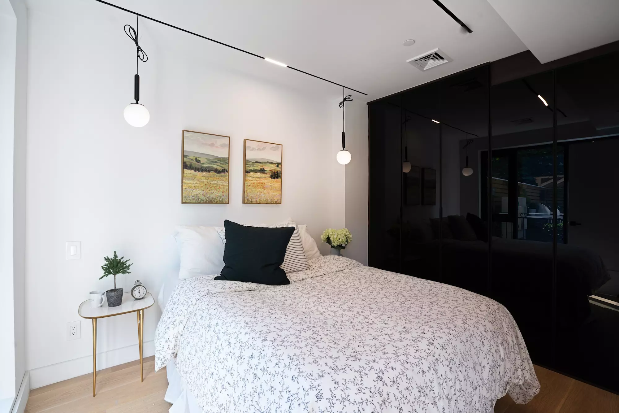 Voor $ 1,3 miljoen heeft deze lichte Bed-Stuy-tuinduplex een dromerige achtertuin met een buitenkeuken 2414_6