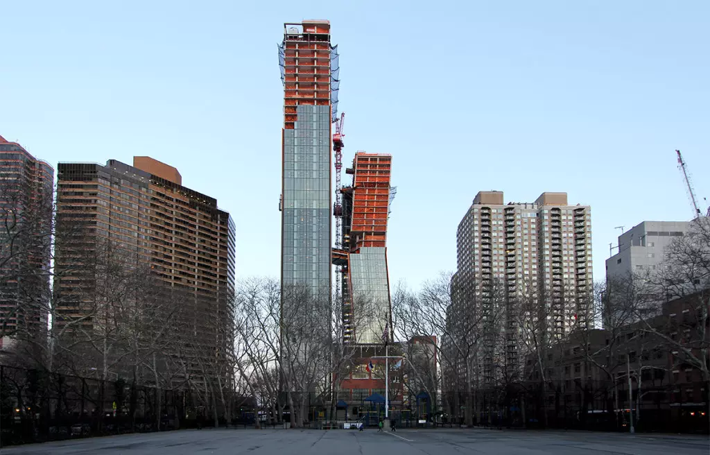 Vývoj JDS, mrakodrapy na Manhattanu, vývoj v New Yorku