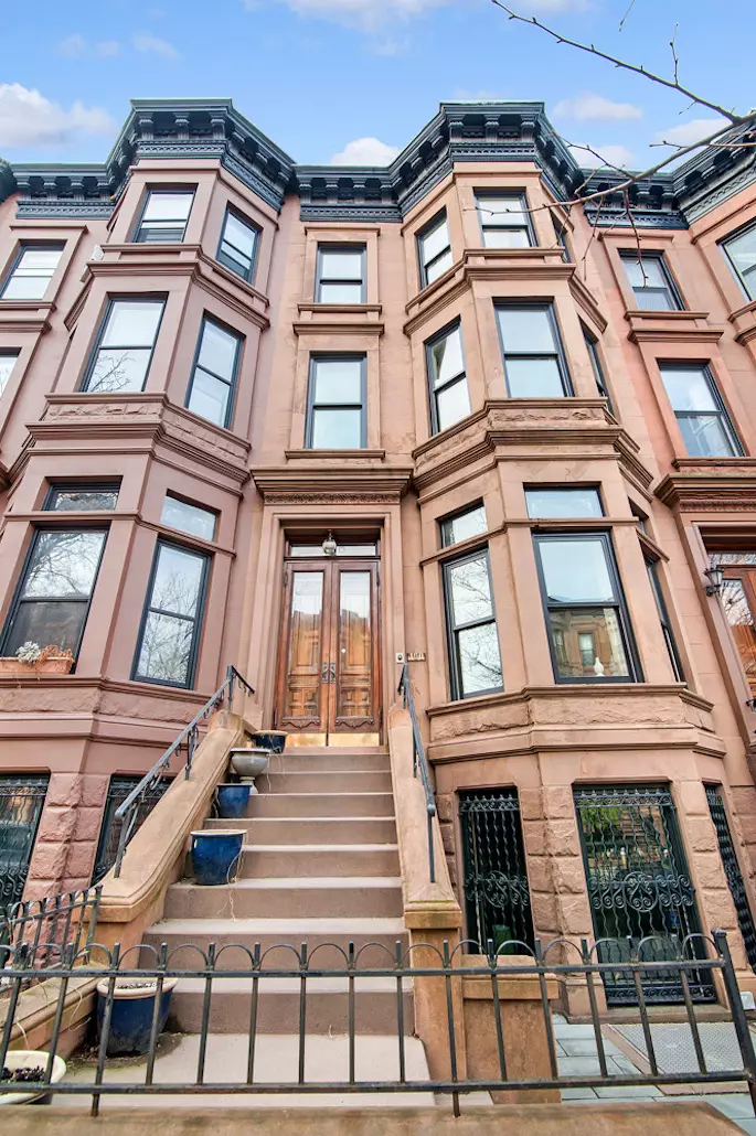 160 Saint Johns Place, Park Slope, Cool listing, townhouse, brownstone, brooklyn brownstone for rent, townhouse for rent, historic tsev