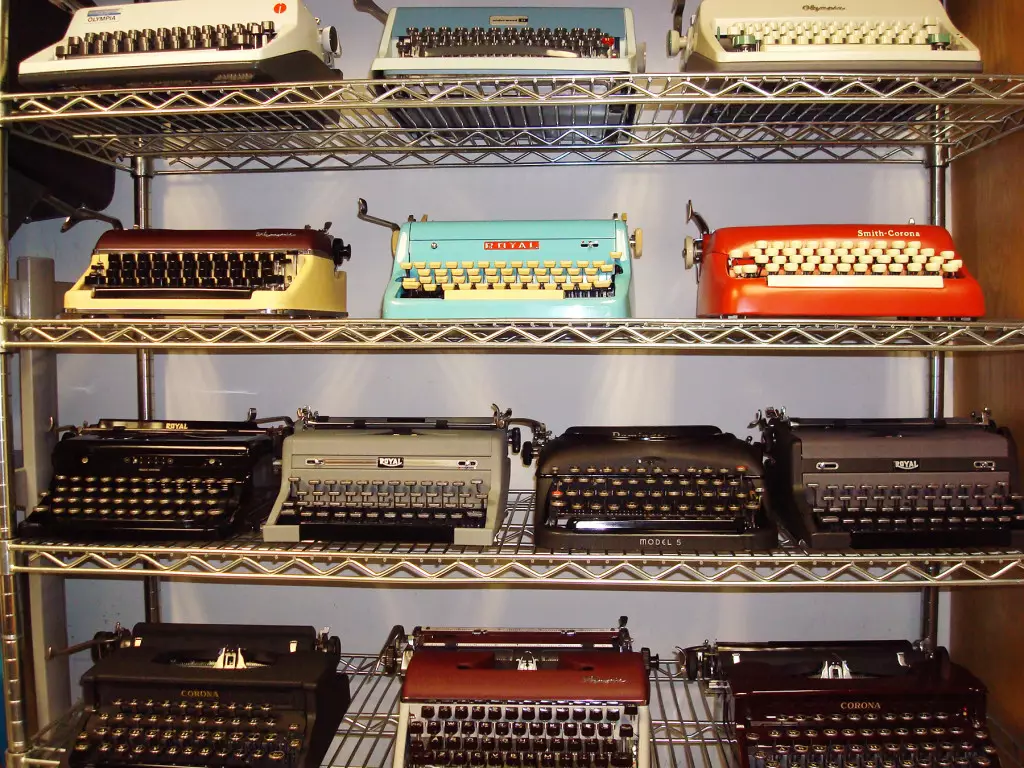 Gramercy-makinë shkrimi-9