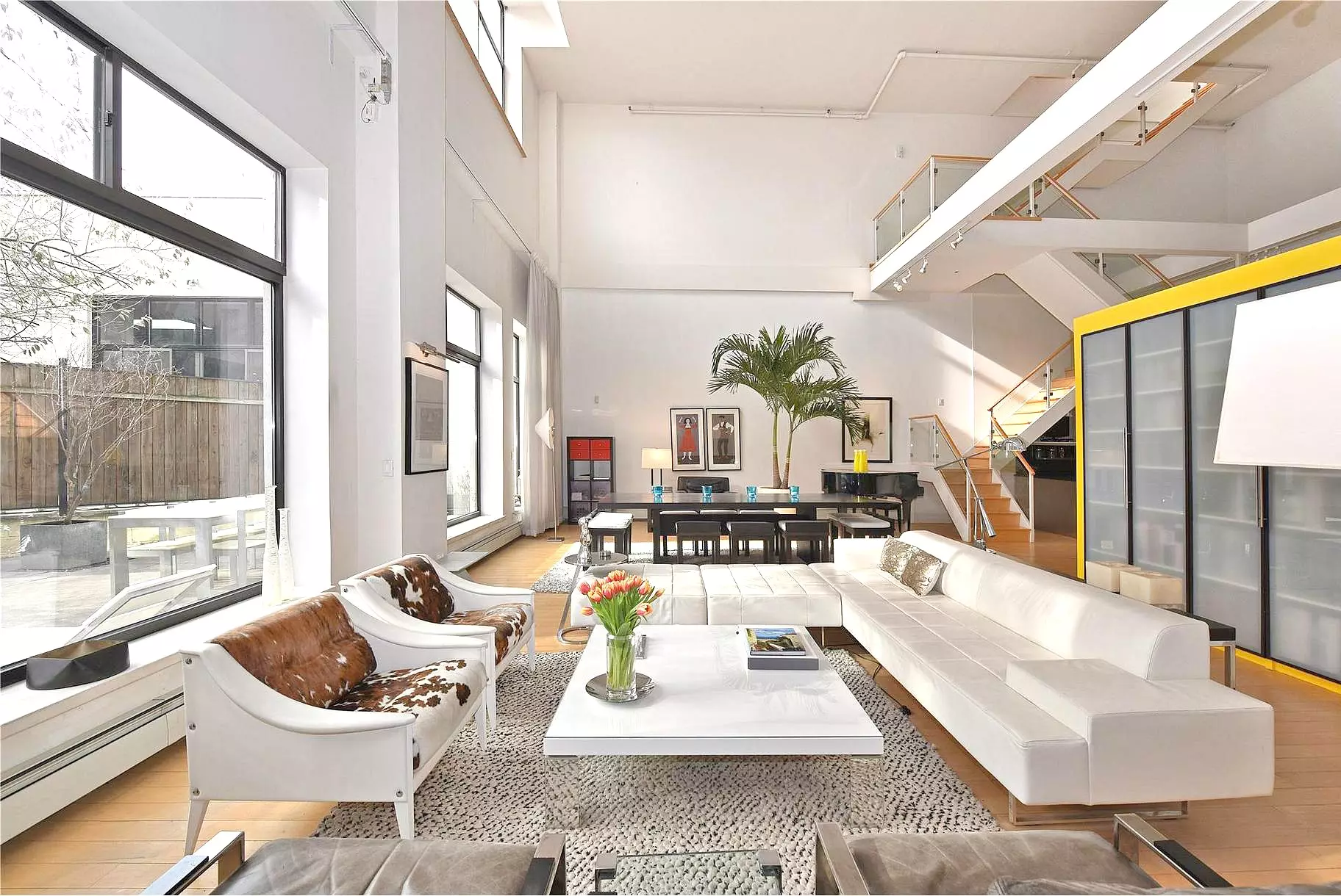 O Loft Duplex Newswalk de US$ 6 milhões tem uma sala de exibição privada 25219_1