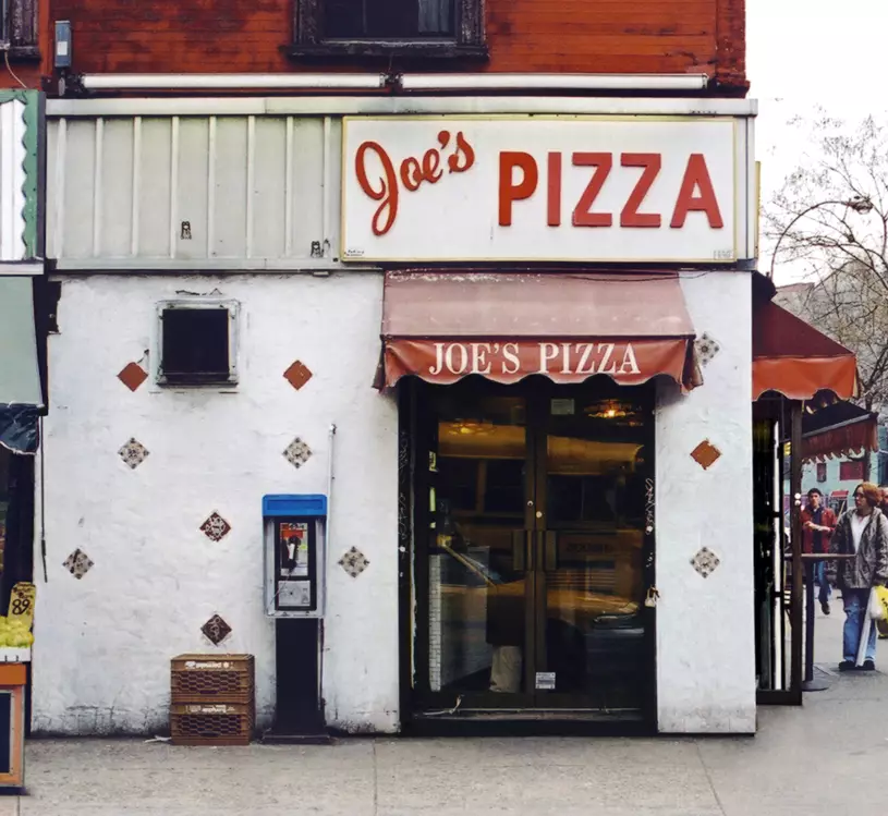 JOE'S PIZZA, nyc signage