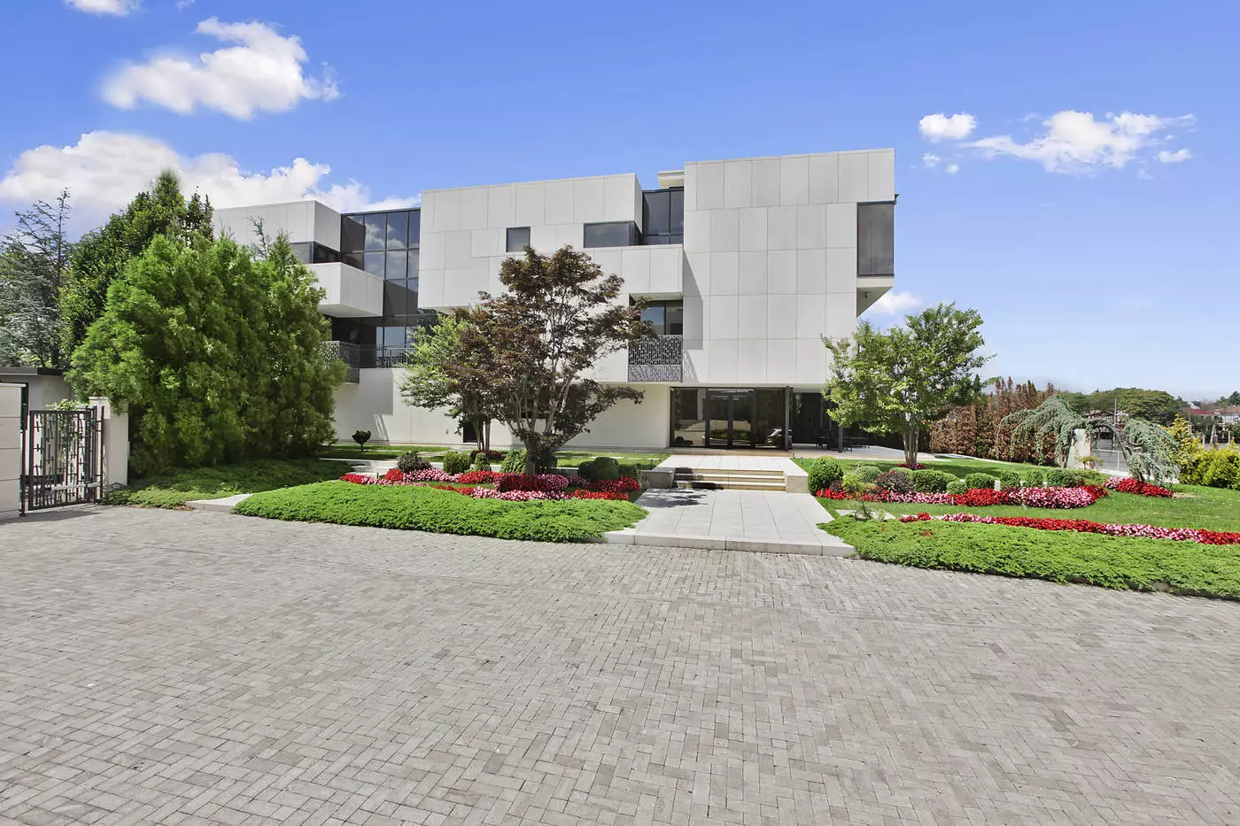 2458 National Drive, Mill Basin, Bonkers, Mansion, waterfront compound, Brooklyn Mansion