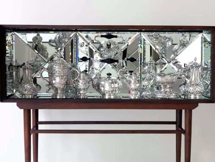 Себастиан Еразуриз, Пространството между празнотата, Шкаф Калейдоскоп, дизайн на мебели в Ню Йорк