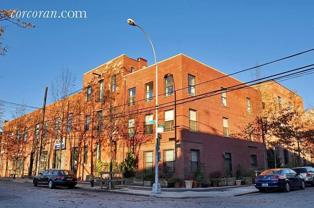 190 West Street, Greenpoint, Loft, Brooklyn loft nga gibaligya, Greenpoint Landing, Brooklyn