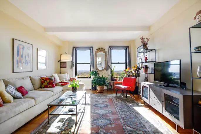 135 Eastern Parkway၊ Prospect Heights၊ Co-op၊ Brooklyn တိုက်ခန်းရောင်းရန်ရှိသည်၊ classic ခုနစ်လုံး၊ Turner Towers