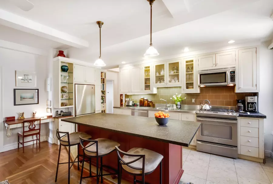 135 Eastern Parkway၊ Prospect Heights၊ Co-op၊ Brooklyn တိုက်ခန်းရောင်းရန်ရှိသည်၊ classic ခုနစ်လုံး၊ Turner Towers