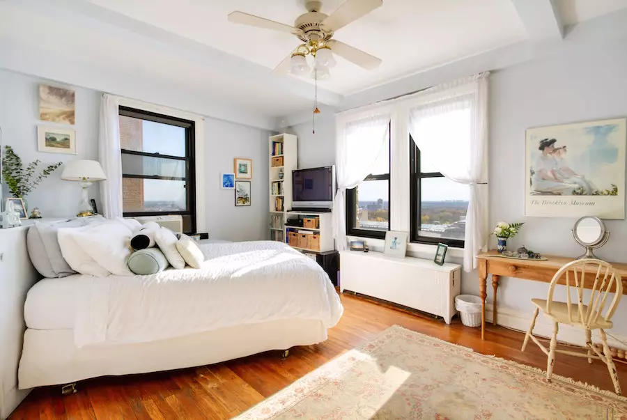 135 Eastern Parkway၊ Prospect Heights၊ Co-op၊ Brooklyn တိုက်ခန်းရောင်းရန်ရှိသည်၊ classic ခုနစ်လုံး၊ Turner Towers