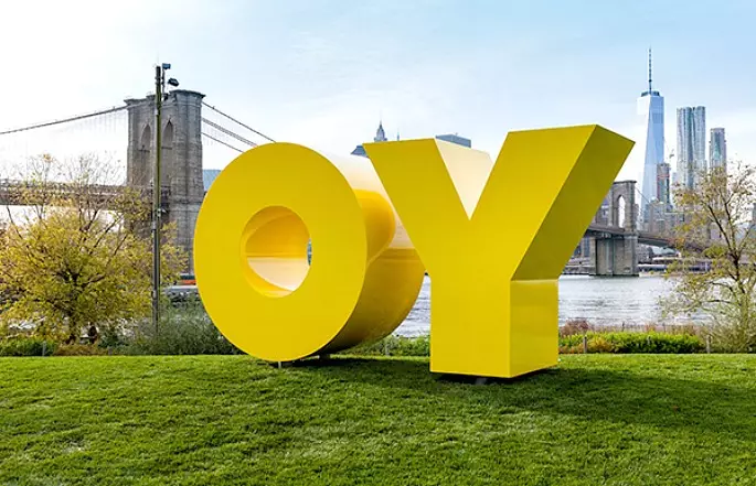 Deborah Kass, OY/YO, Brooklyn Bridge Park, NYC farshaxanka dadweynaha, Maaraynta Laba Geed