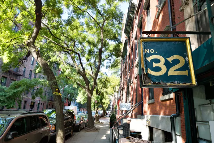 32 East 2nd Street, Cool Listing, East Village, Bowery, NYC co-op để bán,