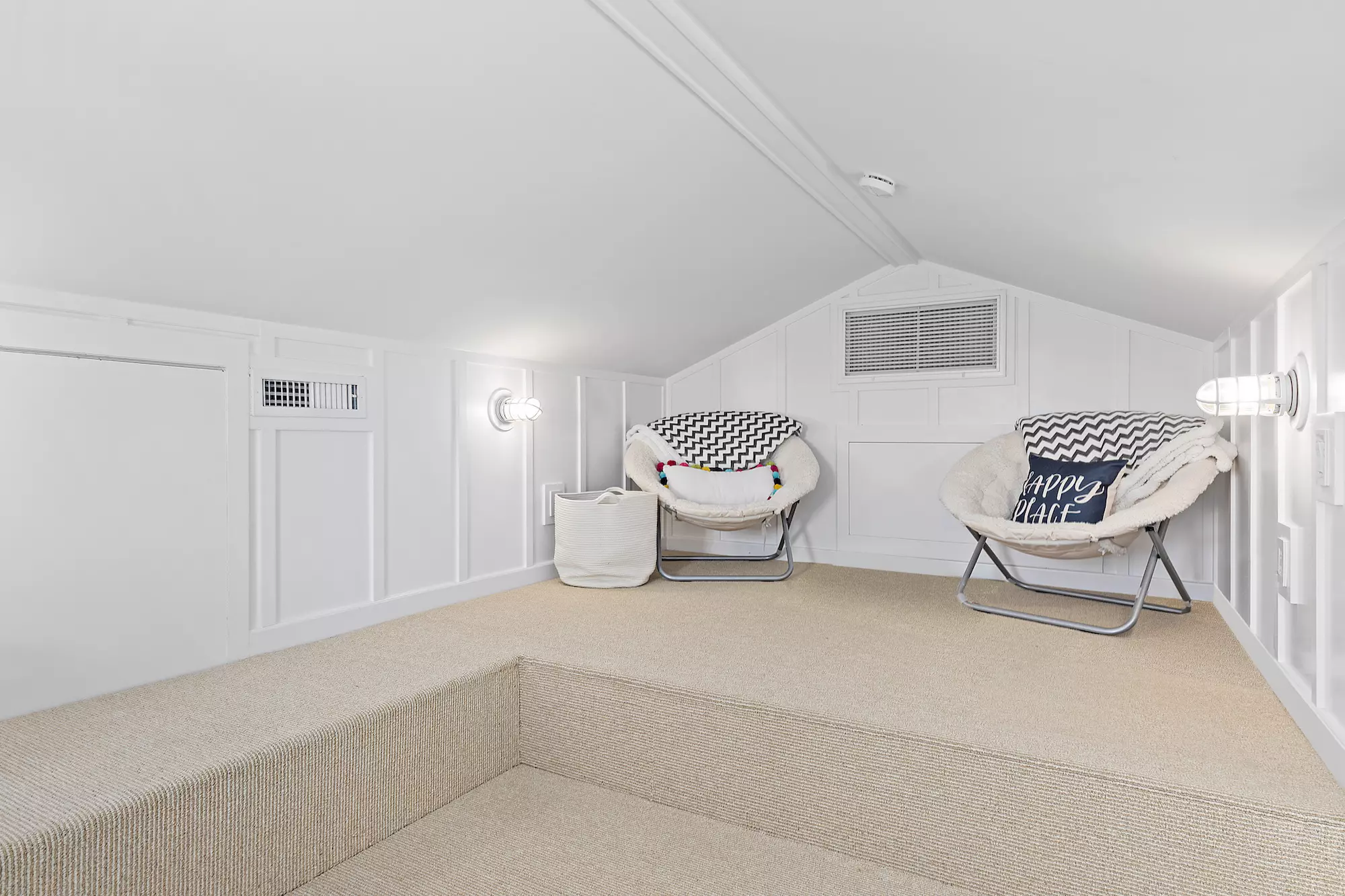 Per $ 5,75 milioni, possiedi due cottage sulla spiaggia di Hamptons con accesso privato alla spiaggia 2662_9