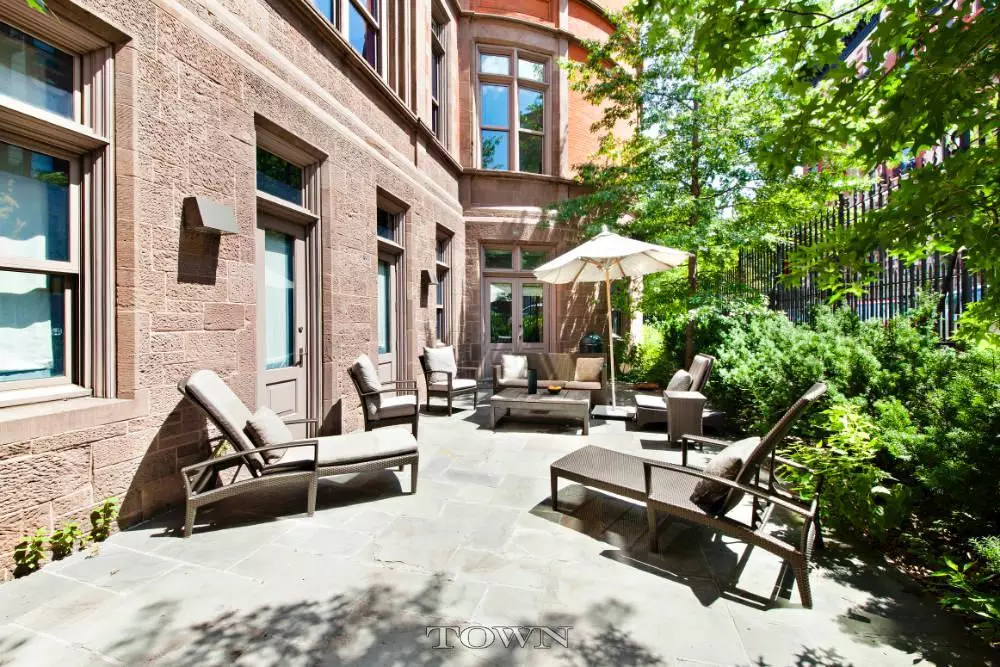 455 Central Park West, New York Cancer Hospital, Upper West Side, Manhattan Valley, Cool Listings, Round room, Historic Homes, RKT&B, Quirky Homes, квартиры на Манхэттене на продажу,