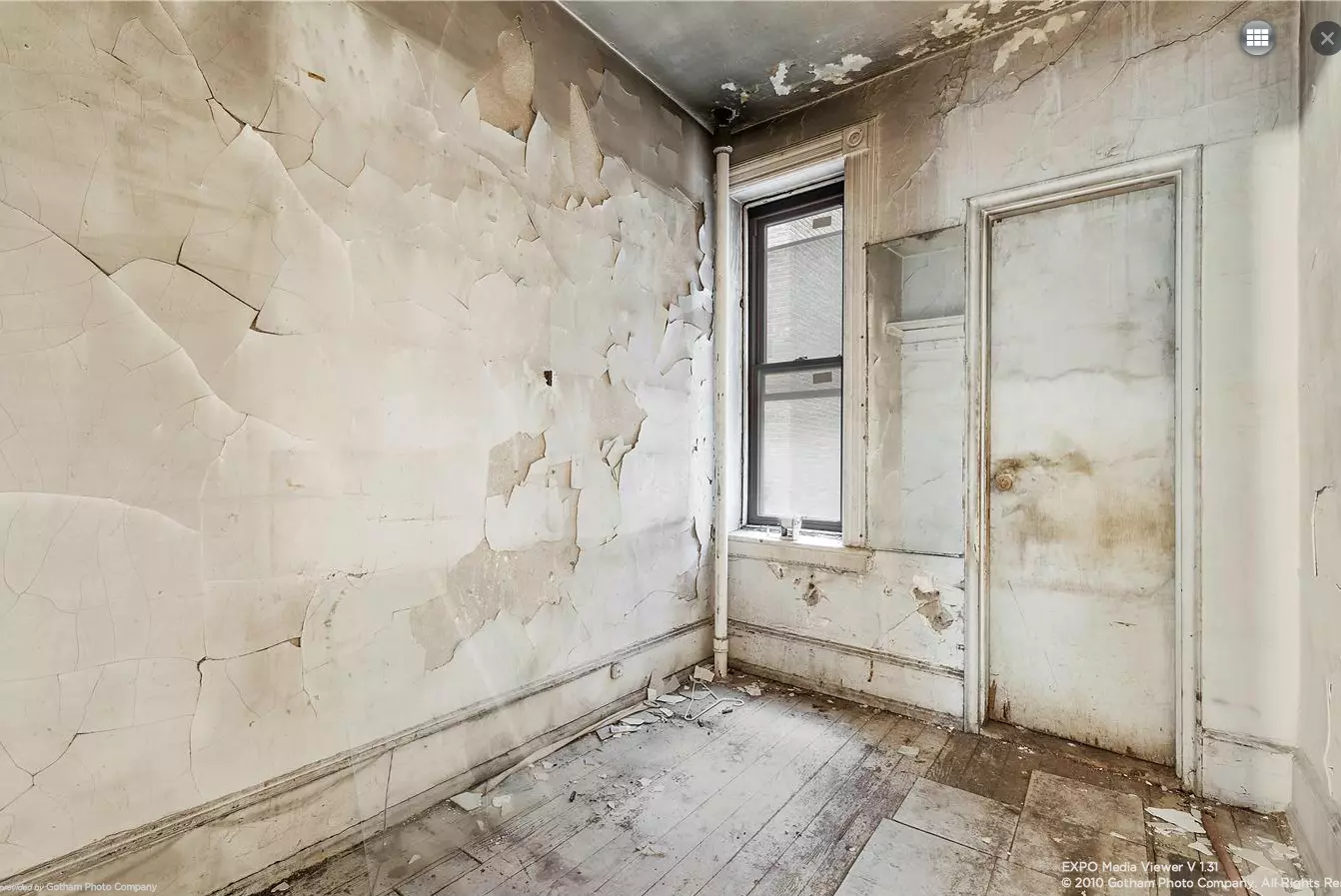 138 West 10th Street, Greenwich Village, Cool Listings, NYC Apartments For Sale, Greenwich Village co op for sale, Fixer-Upper, Halloween