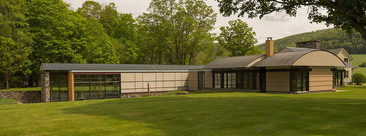 Charlotte Valley Farm, Peter Gluck, maalaistalojen lisäykset, Catskills-arkkitehtuuri