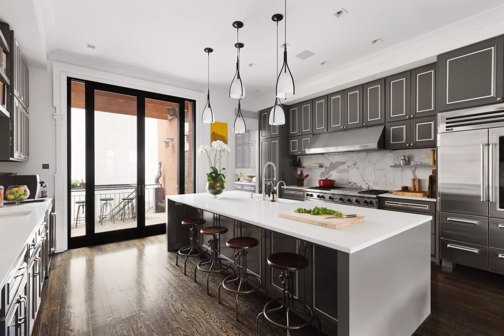 Neil Patrick Harris i David Burtka llisten la seva casa adossada de cinc pisos a Harlem per 7,3 milions de dòlars 2699_6