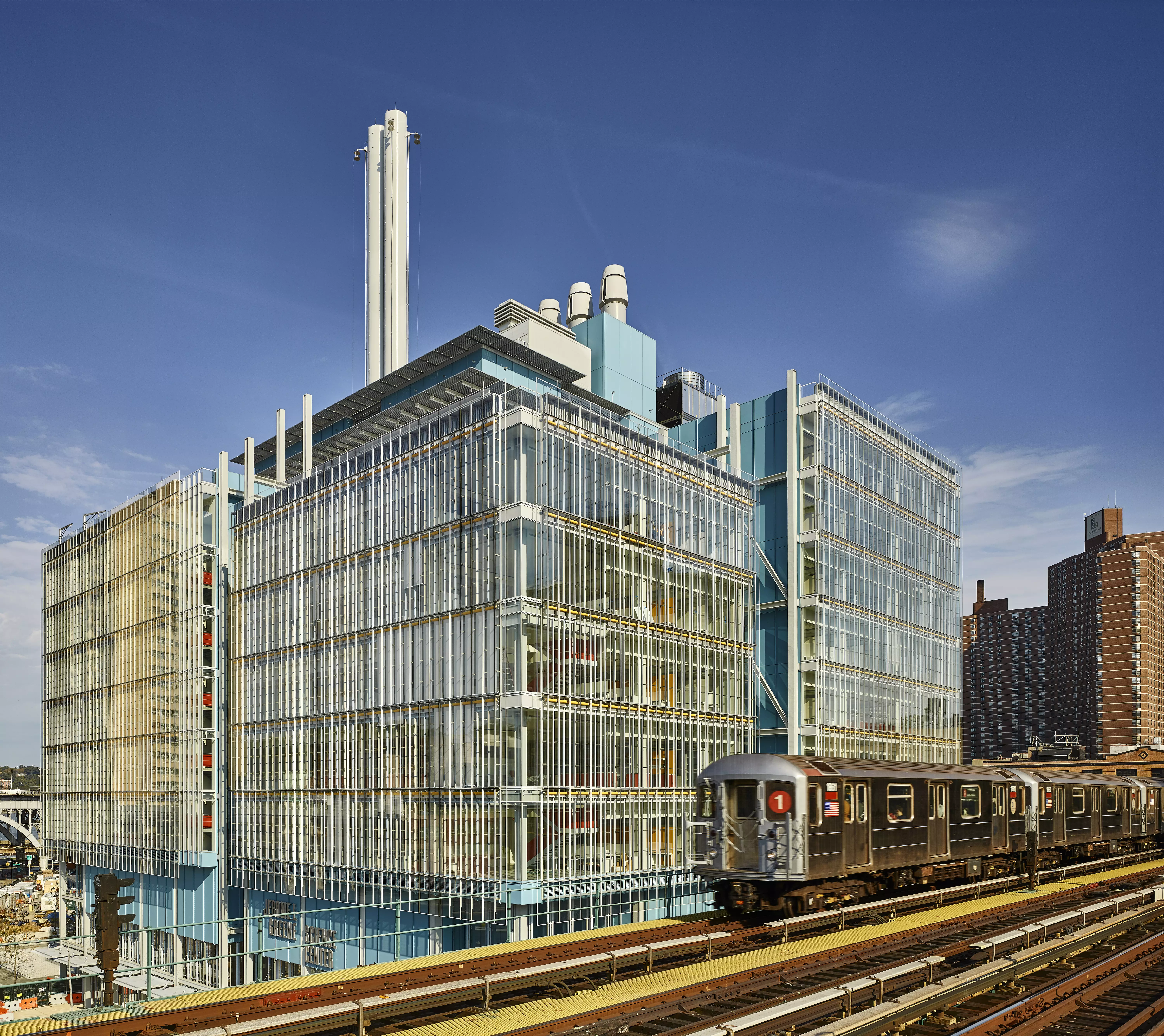 Renzo Piano paljastaa kolmannen ja viimeisen rakennuksensa Columbian Manhattanvillen kampuksella 2709_11
