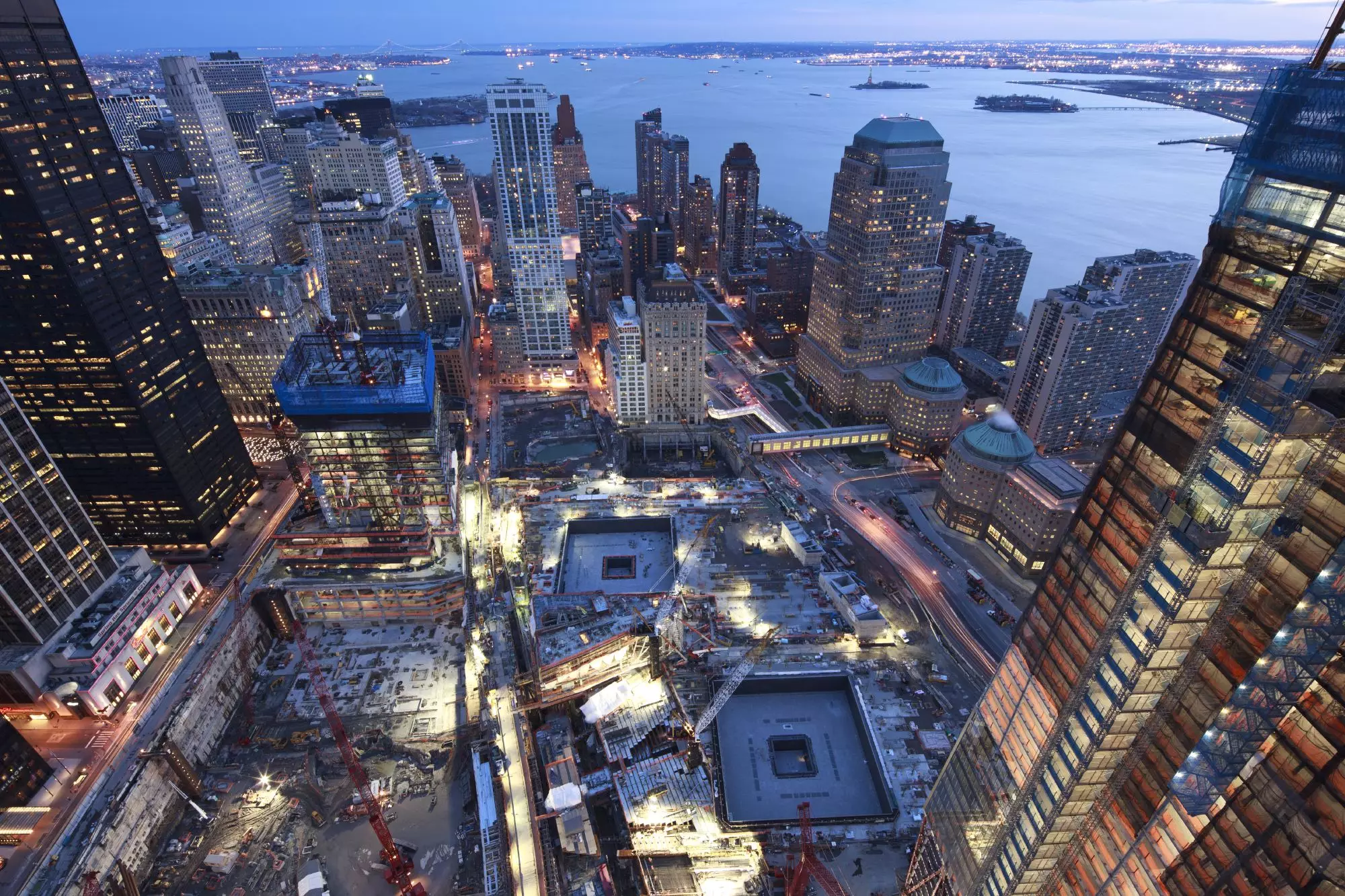 Adeiladu Canolfan Masnach y Byd, ffotograffiaeth Canolfan Masnach y Byd, Bloc Ira, National Geographic, awyrluniau NYC