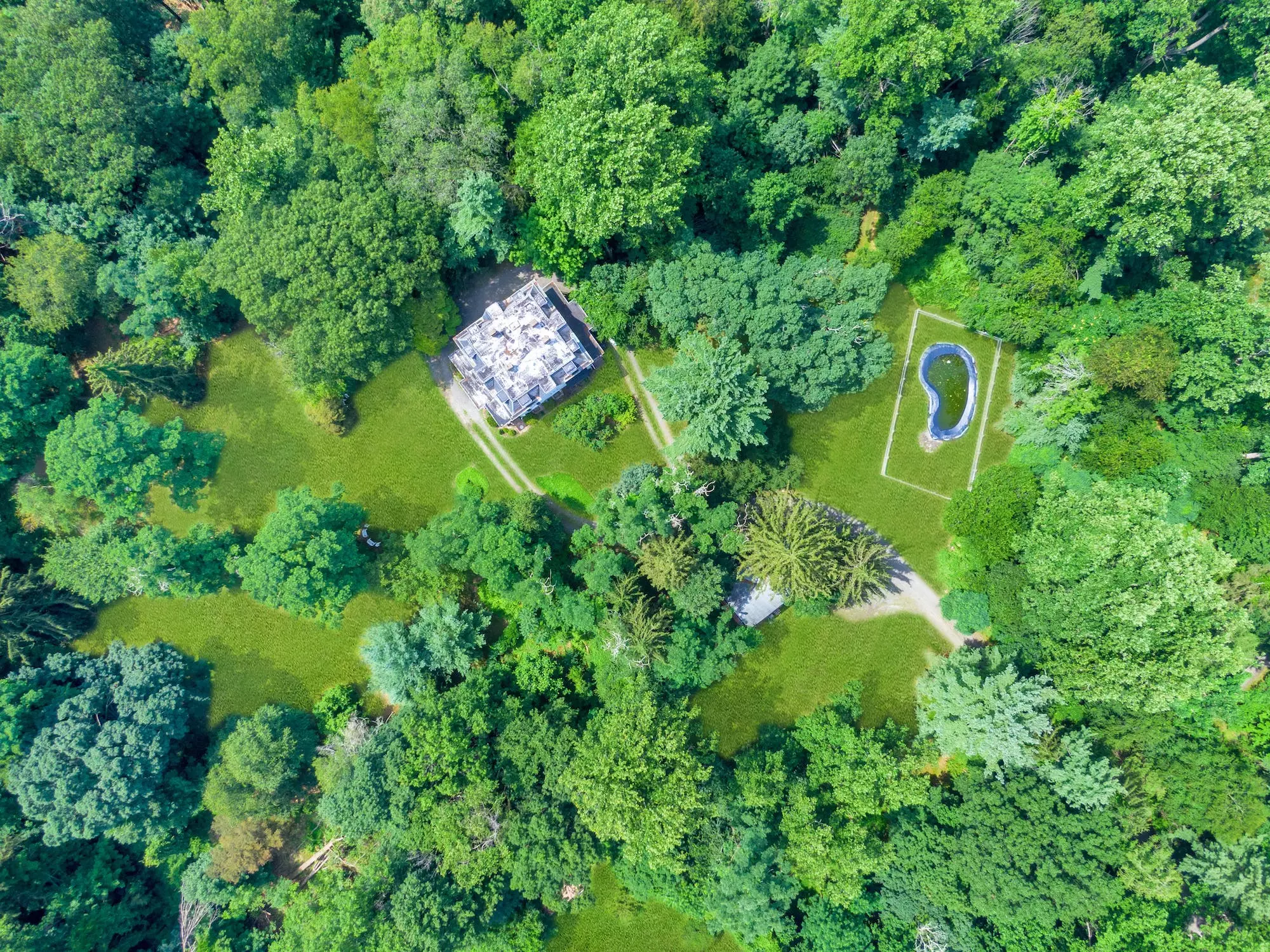 D'Hollywood Legend Arlene Dahl's Hudson Valley Victorian kënnt op de Maart fir $ 5M 2771_18