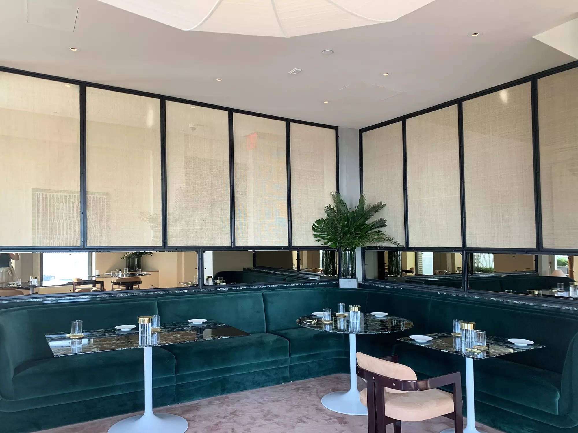 Tim Crown Shy mbukak restoran SAGA anyar ing lantai 63 Art Deco landmark 70 Pine 2777_6