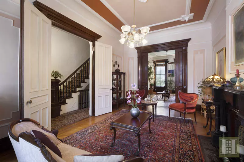 Elegante casa de piedra rojiza en Sleepy South Slope pide $2.65 millones 27864_1