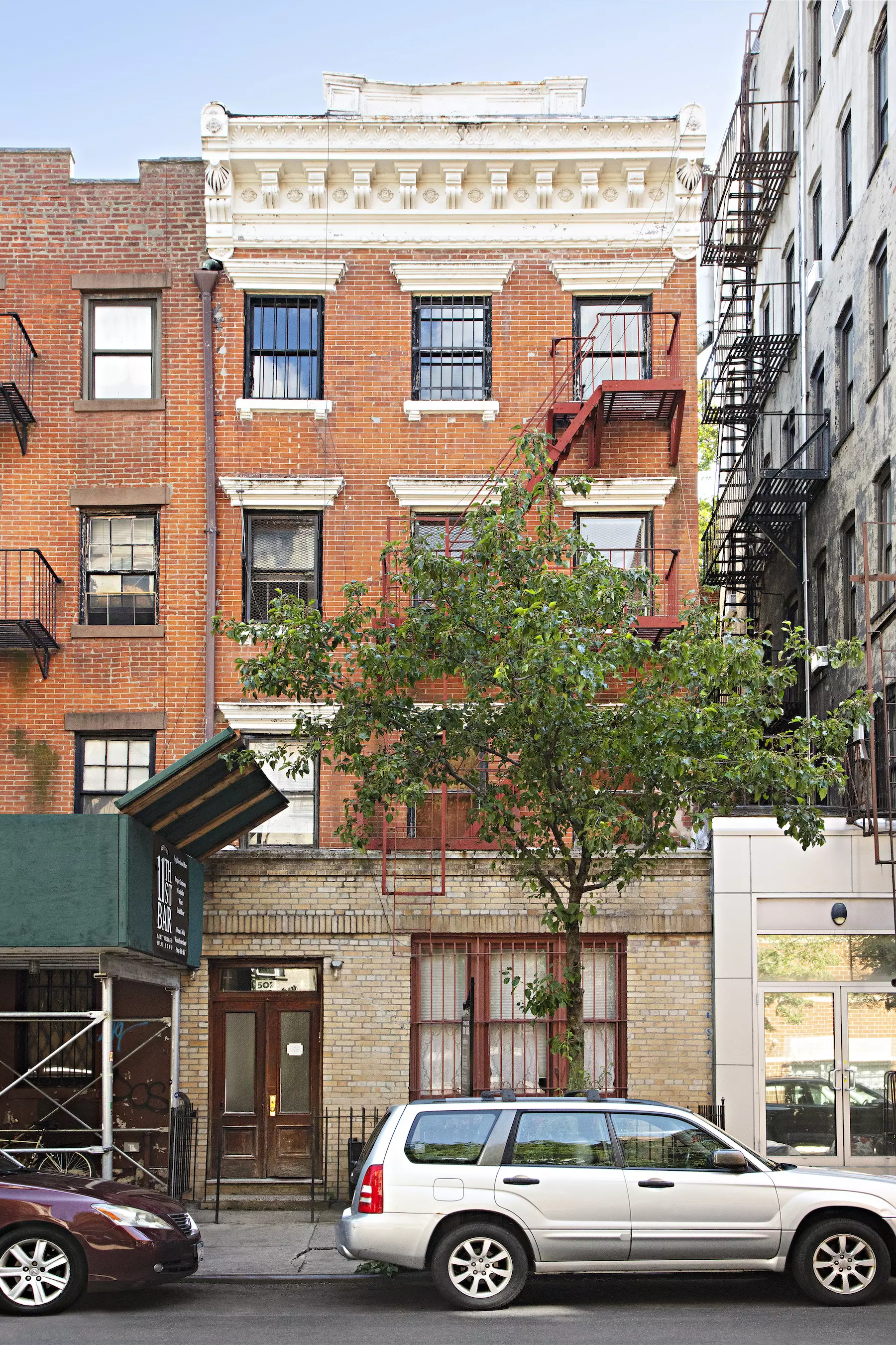 East Village Heem a Konschtstudio vum spéiden abstrakte Moler Jay Rosenblum kënnt op de Maart fir $ 4M 2789_13