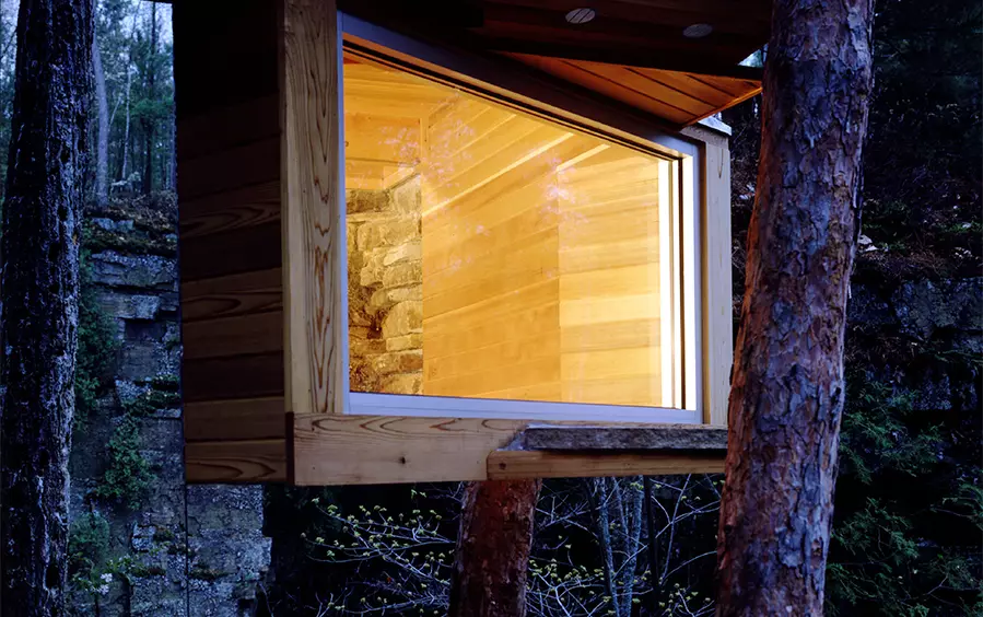 Dan Hisel, zrkadlová sauna, sauna Cadyville, Cadyville, zmes v lese, cédrové drevo,