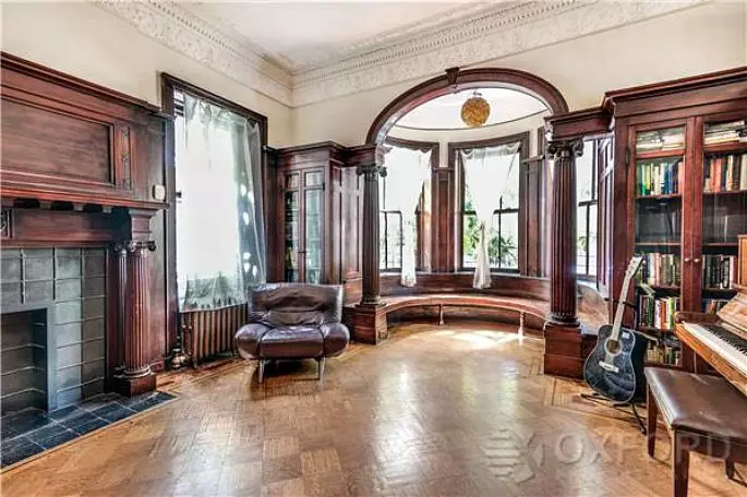 Таунхаус Crown Heights с 18 комнатами стоит 11 000 долларов в месяц 28198_1