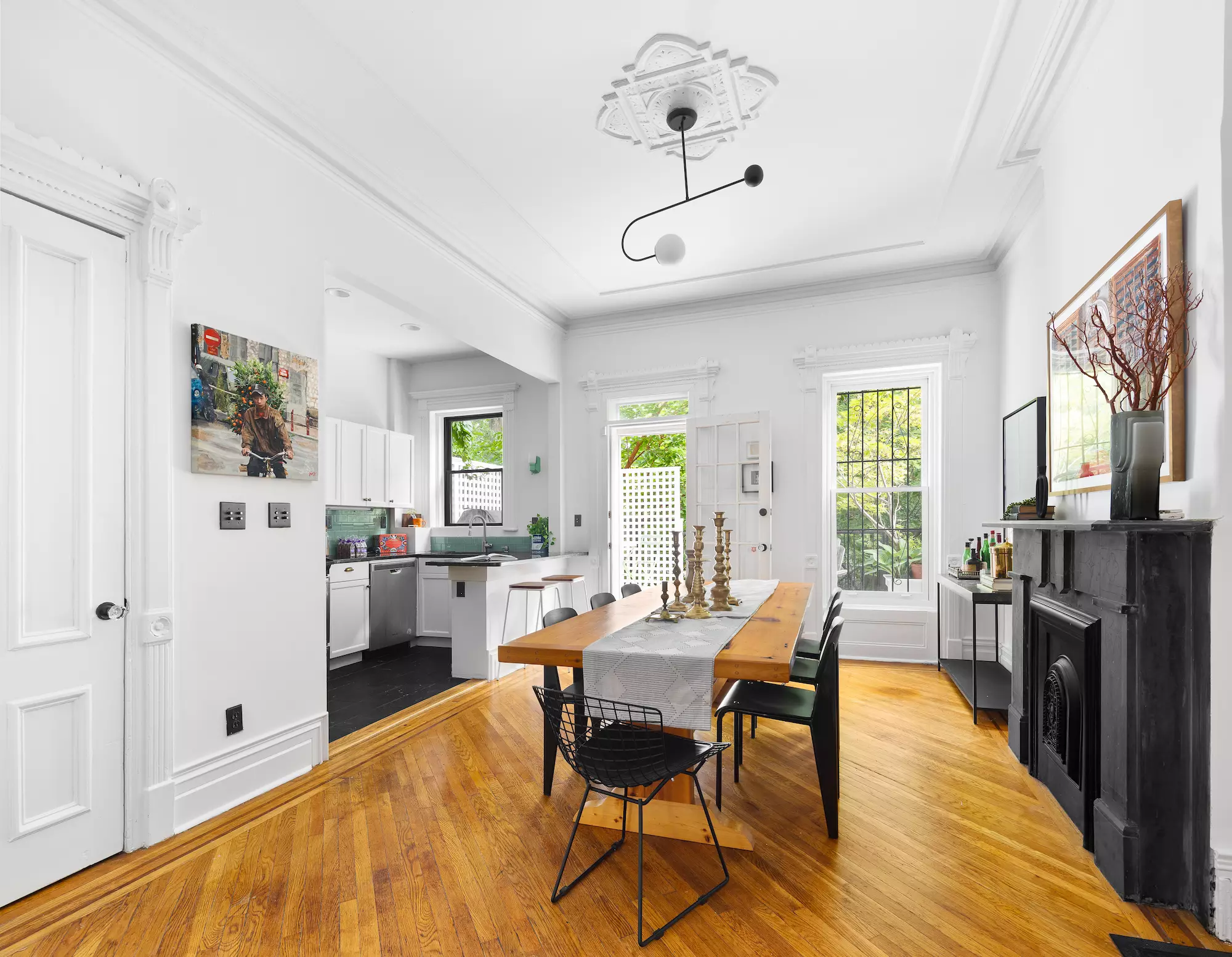 2M $ Bed-Stuy deux familles est une beauté remplie d'art avec un espace extérieur décontracté 2825_5