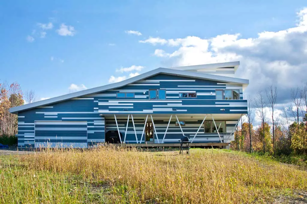 La Stripy Hsu House di Epiphyte Lab è progettata per imitare il cielo e le stagioni 28439_1