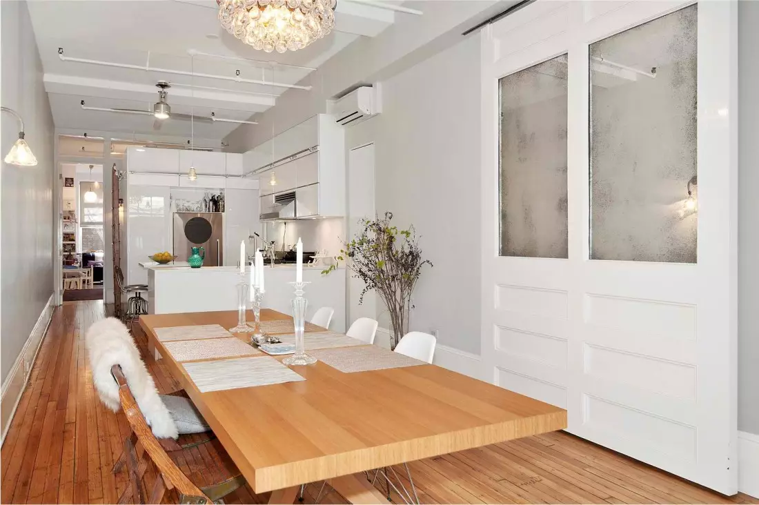 អគារ Union Square Loft ពណ៌សទាំងអស់របស់ Kimberly Peck គឺល្អឥតខ្ចោះគួរឱ្យភ្ញាក់ផ្អើលសម្រាប់គ្រួសារទំនើប 28440_1